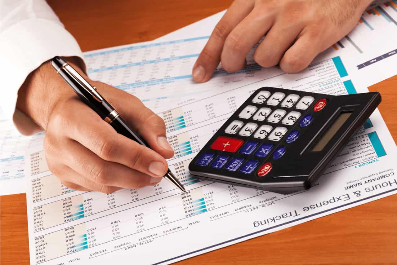 6 Ways A Budgeting App Assists in Tracking Expenses | Software, Apps ...