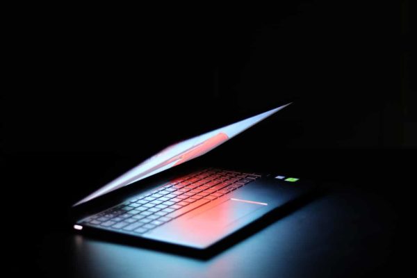 What Laptop to Use For Your Digital Marketing Campaign?