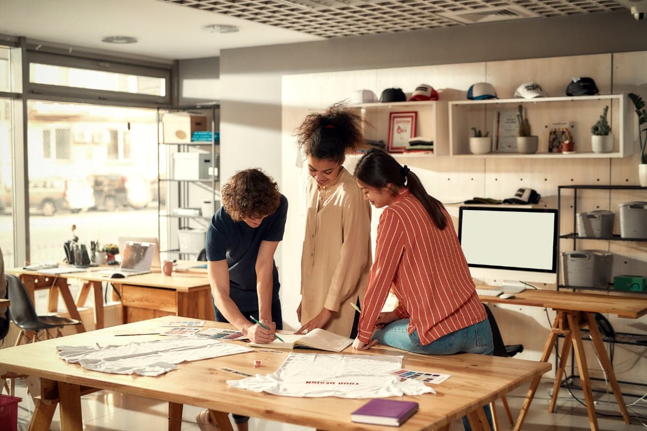 How To Improve Your Logo In 2021? | Entrepreneurship in a Box